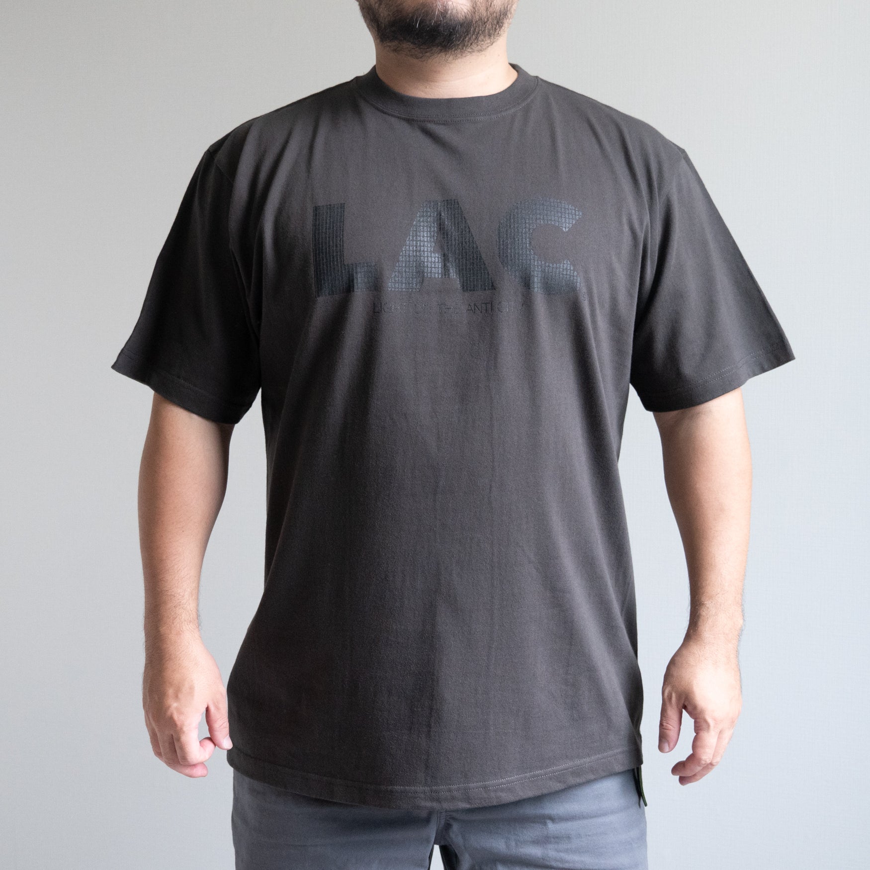TILE LOGO TEE - CHARCOAL - – TENG STORE OSAKA